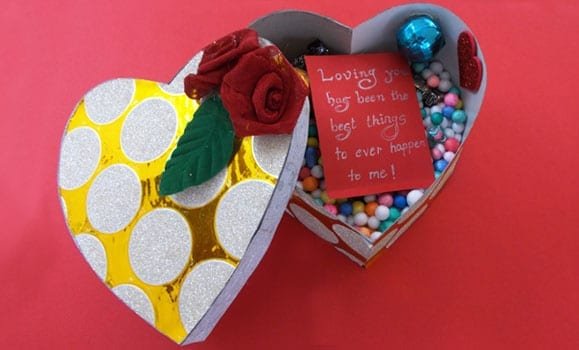 DIY Gift Ideas : How To Make a Heart-Shaped Handmade Gift Box ...