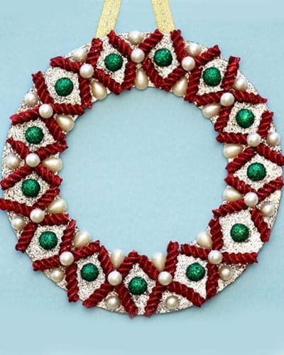 How To Make Easy Christmas Wreath Using Pasta? – CraftEnrich
